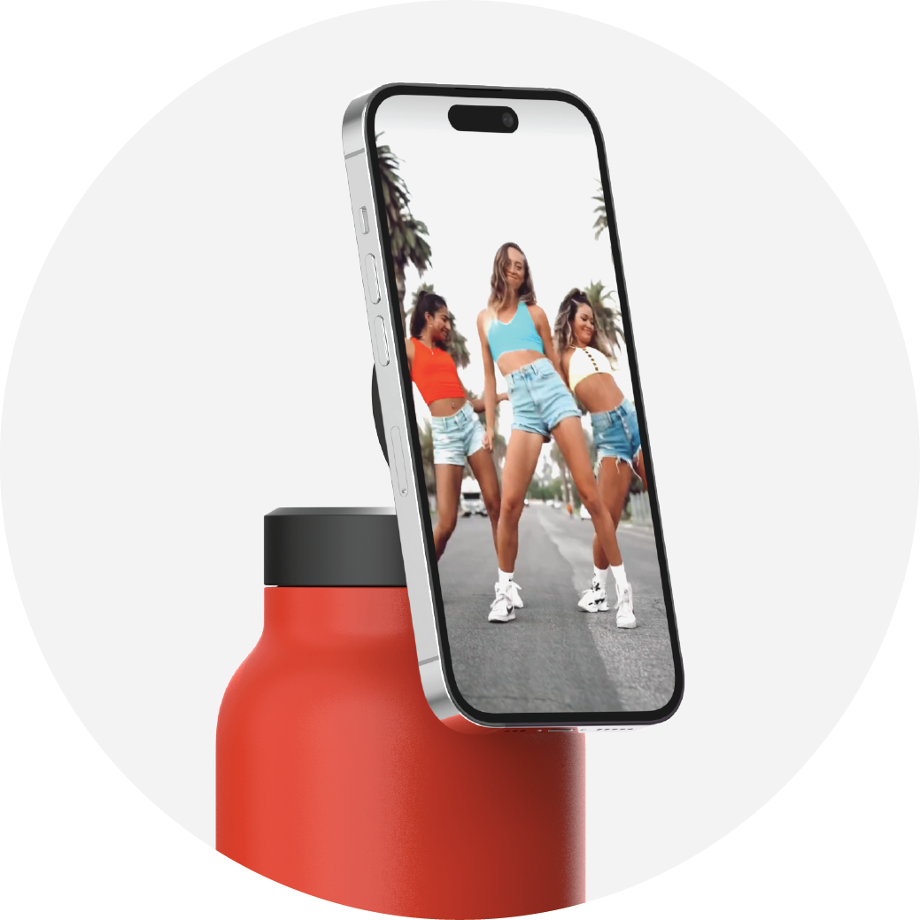 Ringo - The MagSafe® Water Bottle